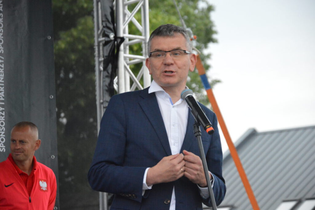 Ruszył XI Międzynarodowy Turniej Sokolika w Starym Sączu ... Ruszył XI Międzynarodowy Turniej Sokolika w Starym Sączu ...